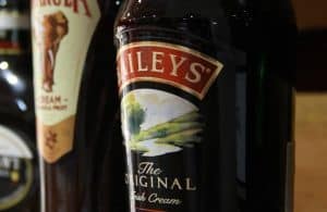 The 7 Best Substitutes for Kahlua in Drinks and Recipes - Survival Freedom