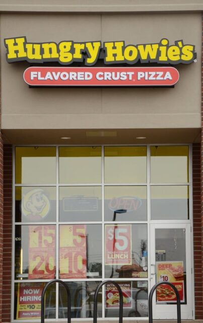 The 6 Cheapest Pizza Chains (With Price Chart) - Survival Freedom