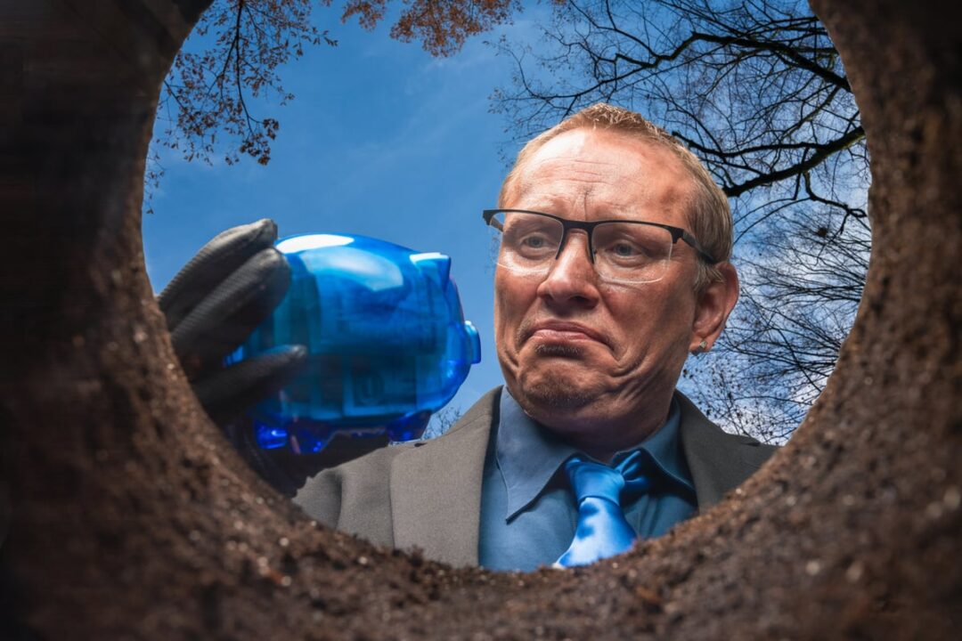 How To Bury Money (Without It Rotting) - Survival Freedom