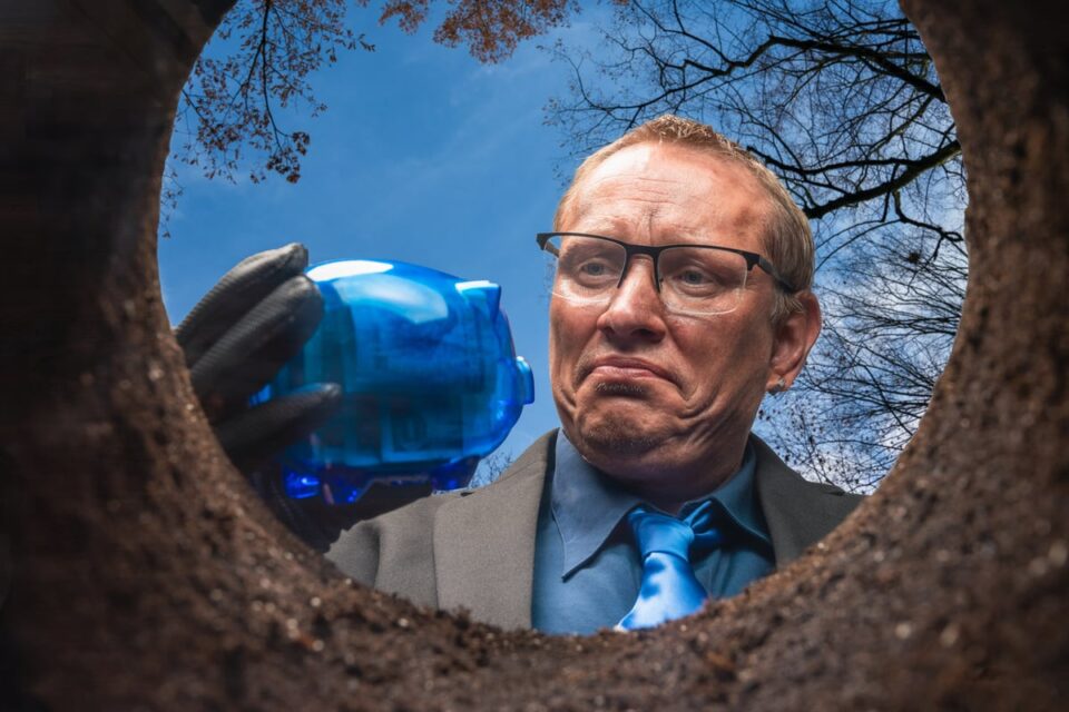 How To Bury Money (Without It Rotting) - Survival Freedom