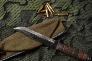 What Is a Classic Ka-Bar Knife? (And Why It’s So Good) - Survival Freedom