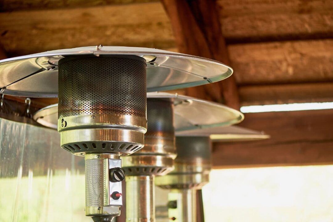 The Cost To Run a Heat Lamp | Detailed Analysis - Survival Freedom