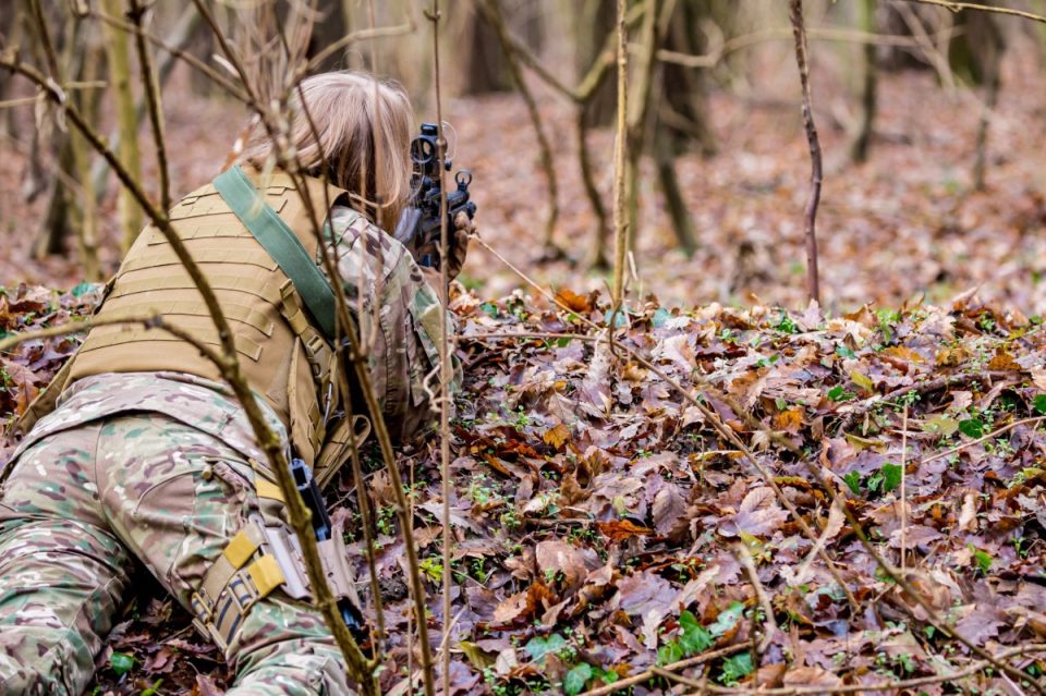 Blind Hunting Vs Still Hunting | Pros And Cons - Survival Freedom